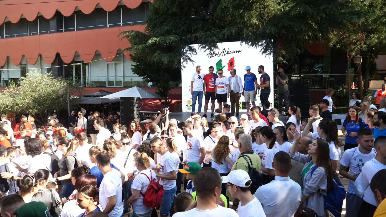 Java Italiane e Kulturës, gara “Vrapo për Autizmin” në Parkun e Liqenit ...