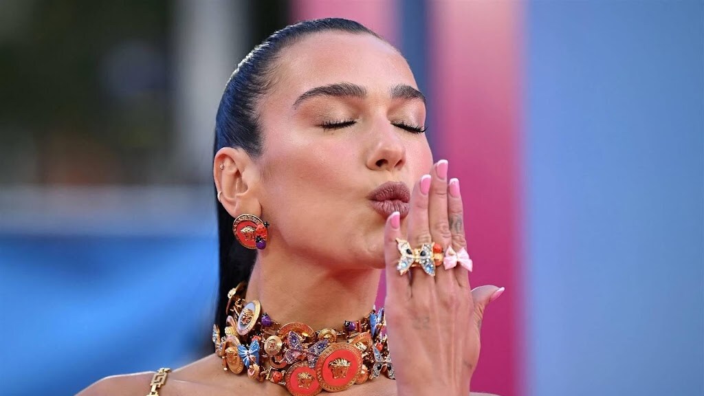 Nuk ka qetësi për Dua Lipa-n, tjetër padi ngrihet kundër saj për hitin ...