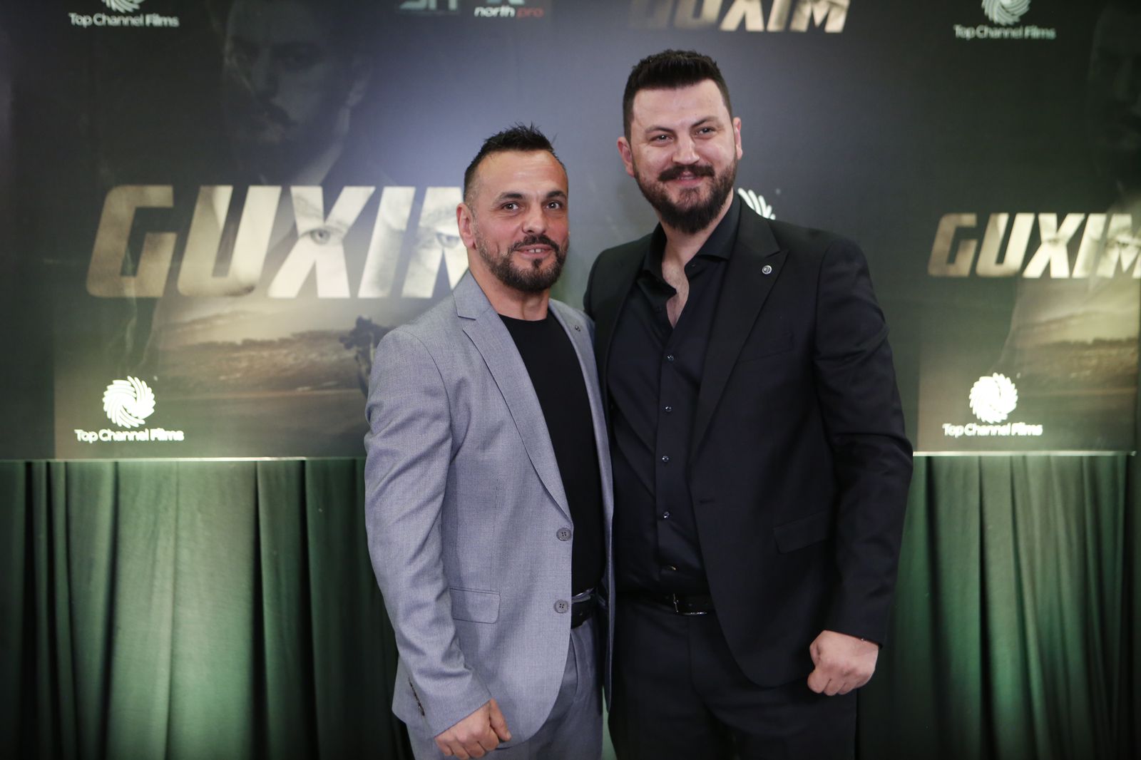 Lorenc Kaja dhe Drilon Hoxha në Premierën Absolute të filmit “Guxim”!